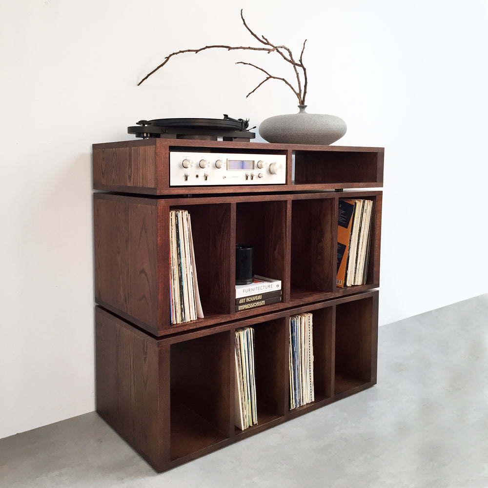Turntable Stand – Vinyl Storage Unit for DJs & Audiophiles